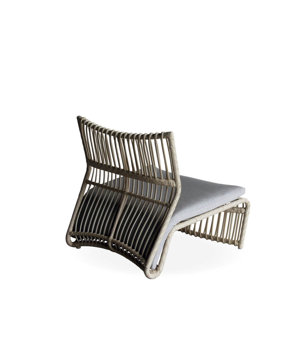 GULLE Lounge Chair - Coast Pacific Manufacturing Corp.